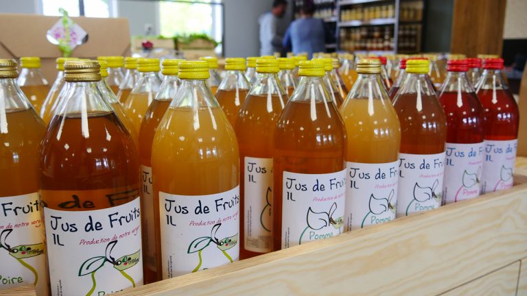 Du jus de pommes production 100% locale